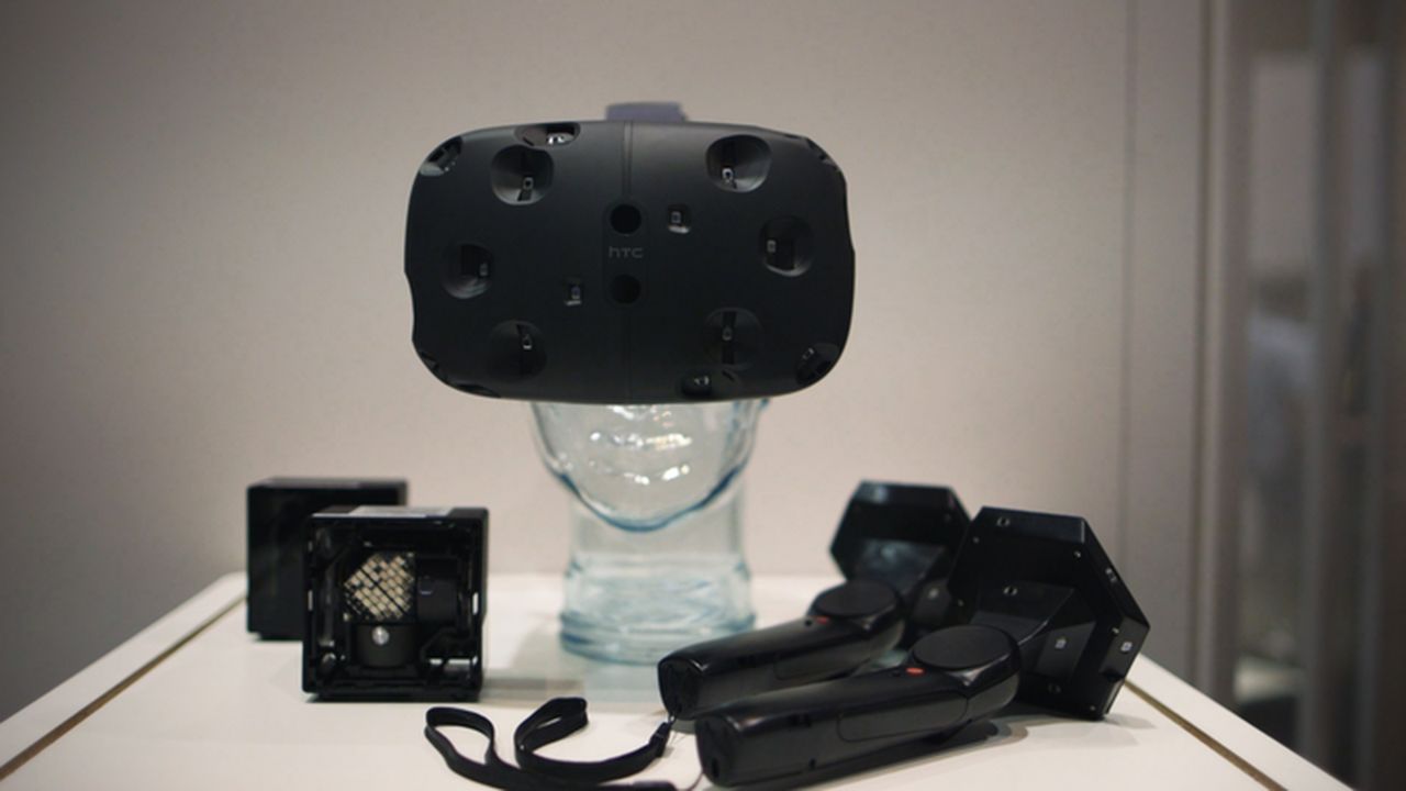 Vive от HTC будет стоить на 200 баксов дороже Oculus Rift | StopGame
