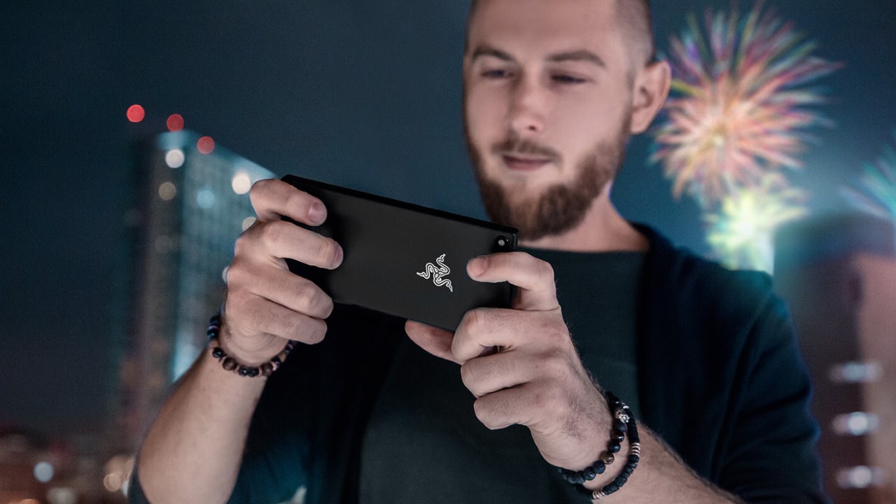 Razer показала телефон для геймеров с частотой обновления 120 герц ...